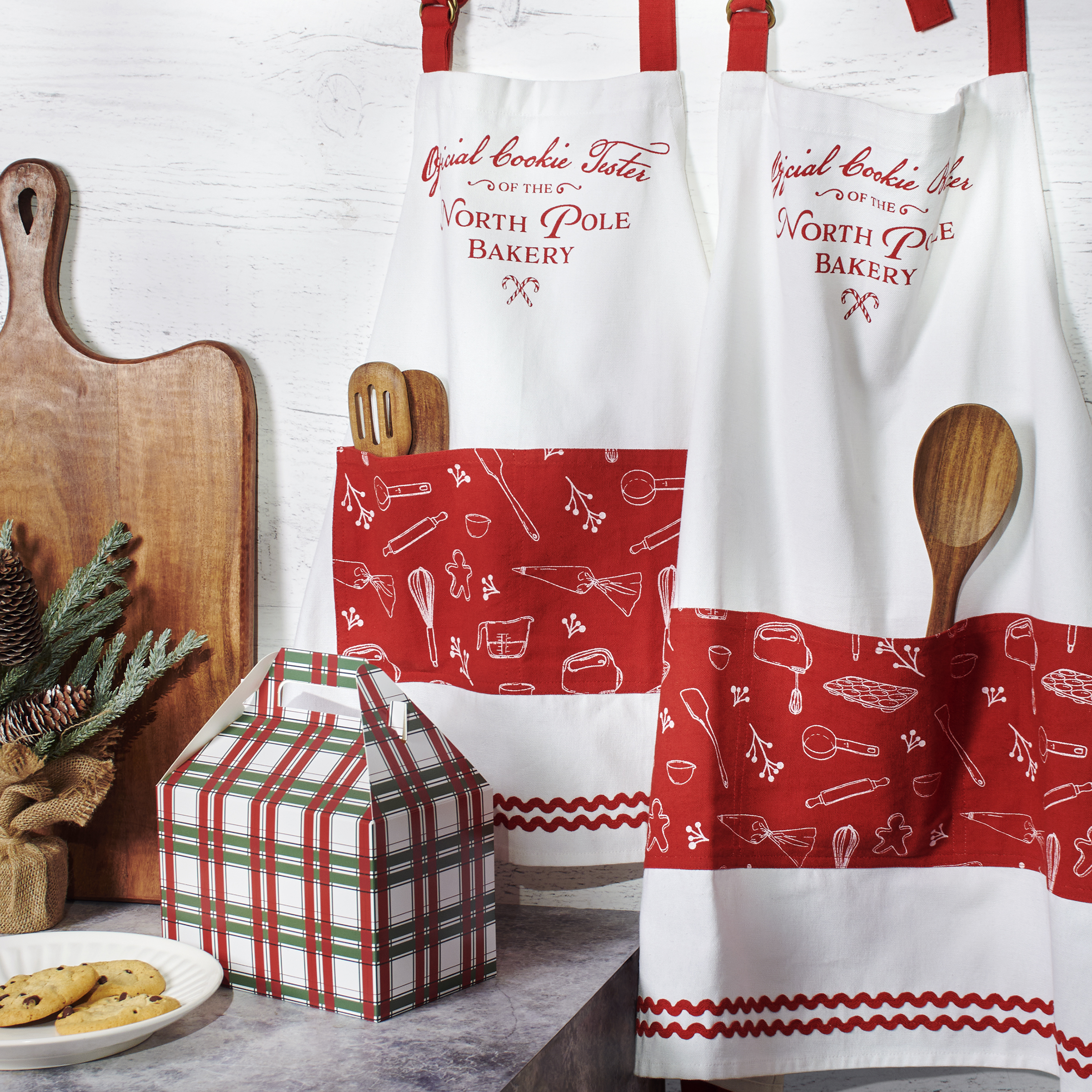 North Pole Bakery Family Apron Set | Primitives By Kathy