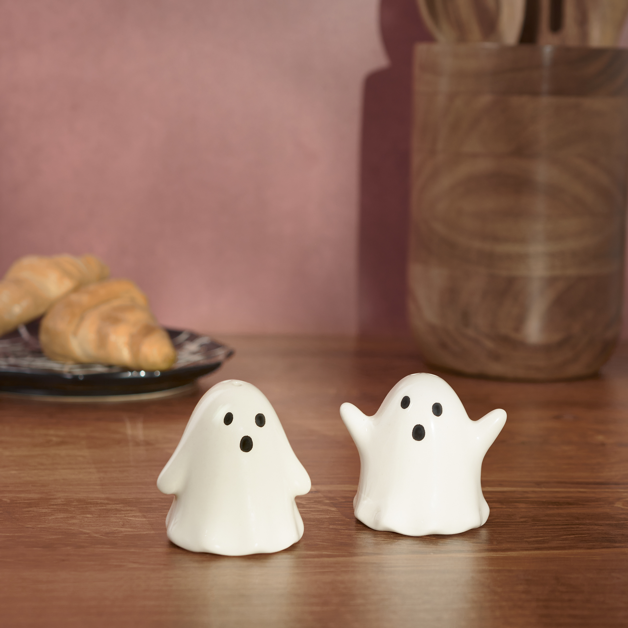Ghost Pair Salt And Pepper Shakers | Primitives By Kathy